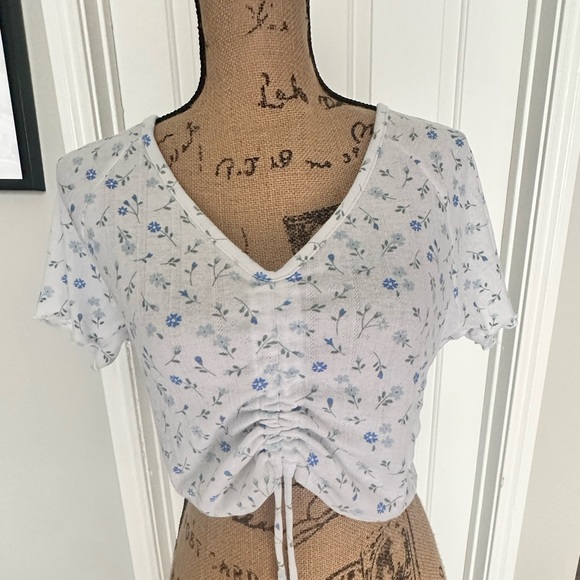 Colsie | Intimates & Sleepwear | Colsie Womens Crop Top Floral White ...